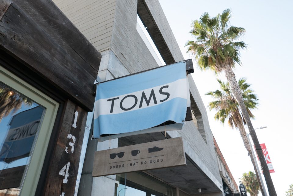 Toms