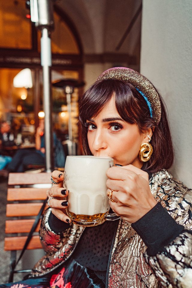 Mlíko: Modo de Servir Cerveja Tradicional de Praga | Danielle Noce