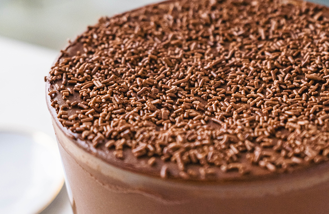 Mousse de chocolate cremosa, aerada e fácil - Danielle Noce Mousse de chocolate cremosa, aerada e fácil - Danielle Noce